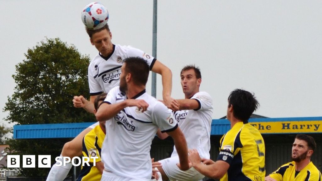 Steve Tully: Truro City 'must take chances' after Gosport loss - BBC Sport