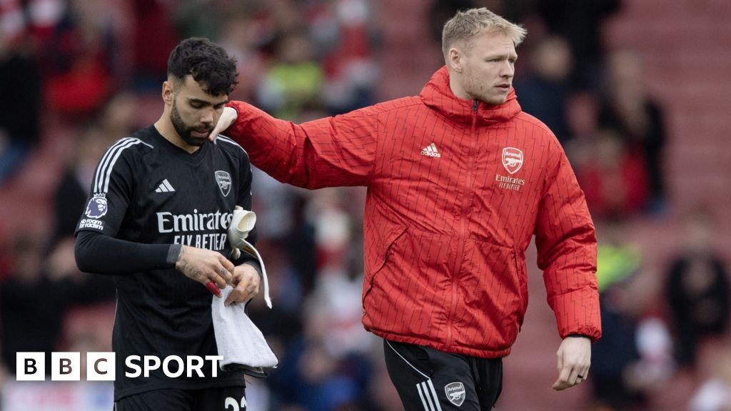 Arsenal: How is Raya better than Ramsdale? - BBC Sport
