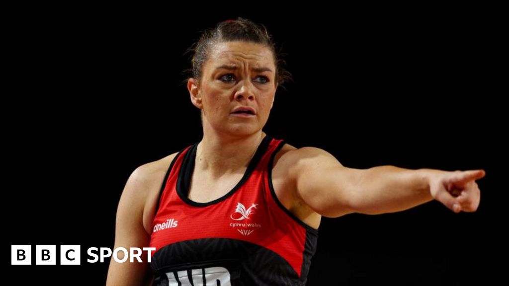 Nia Jones: Welsh Feathers captain hurt as top netball career ends - BBC ...