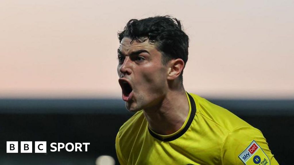 Joe Powell leaves Burton for Rotherham on two-year deal - BBC Sport