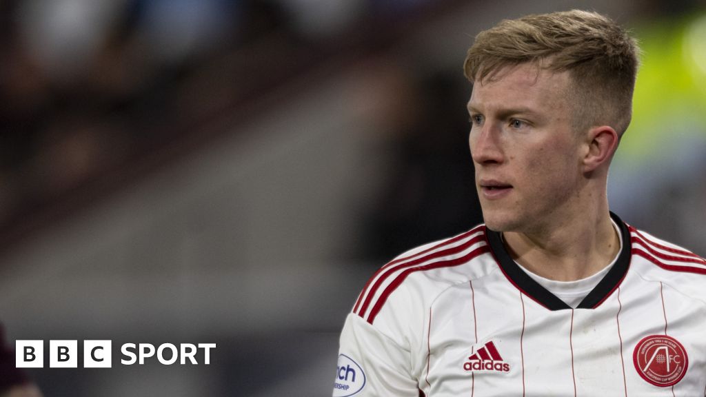 'The mentality wasn't there' - McCrorie calls out team-mates - BBC Sport