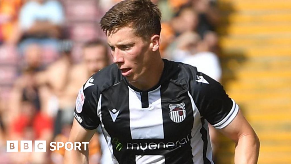 Harry Clifton: Doncaster Rovers sign Grimsby Town midfielder - BBC Sport