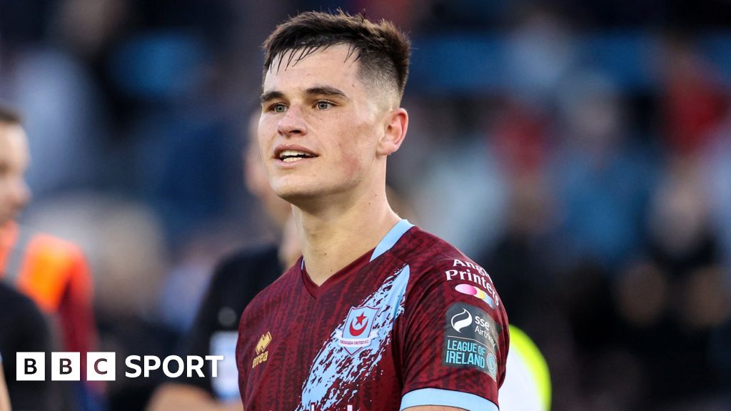 Evan Weir: Walsall sign Drogheda defender on 18-month deal - BBC Sport