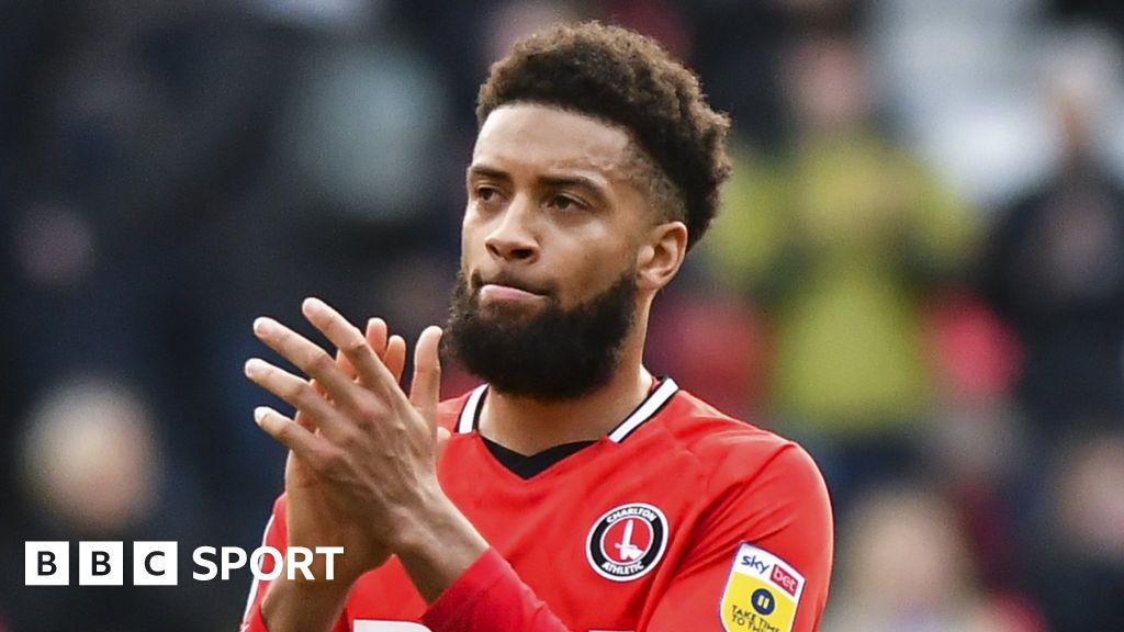 Michael Hector: Charlton Athletic defender extends contract - BBC Sport