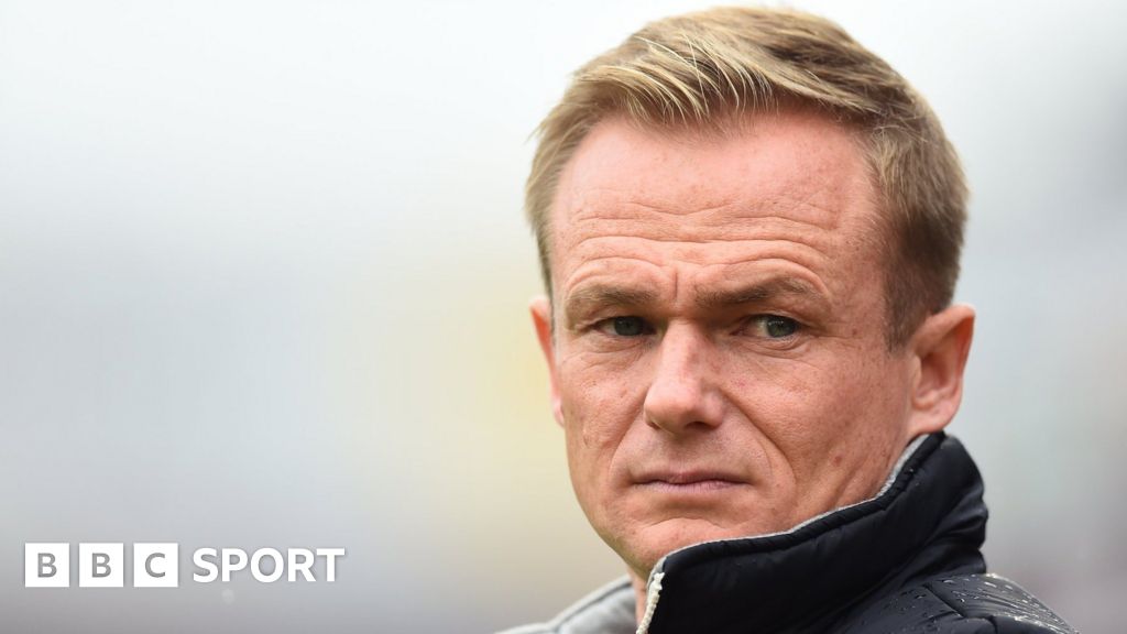 Dean Keates: Wrexham reappoint former manager - BBC Sport