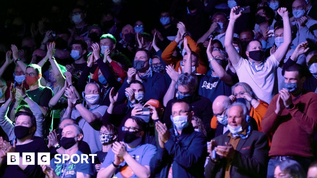 World Snooker Championship: Crucible final first capacity crowd for ...