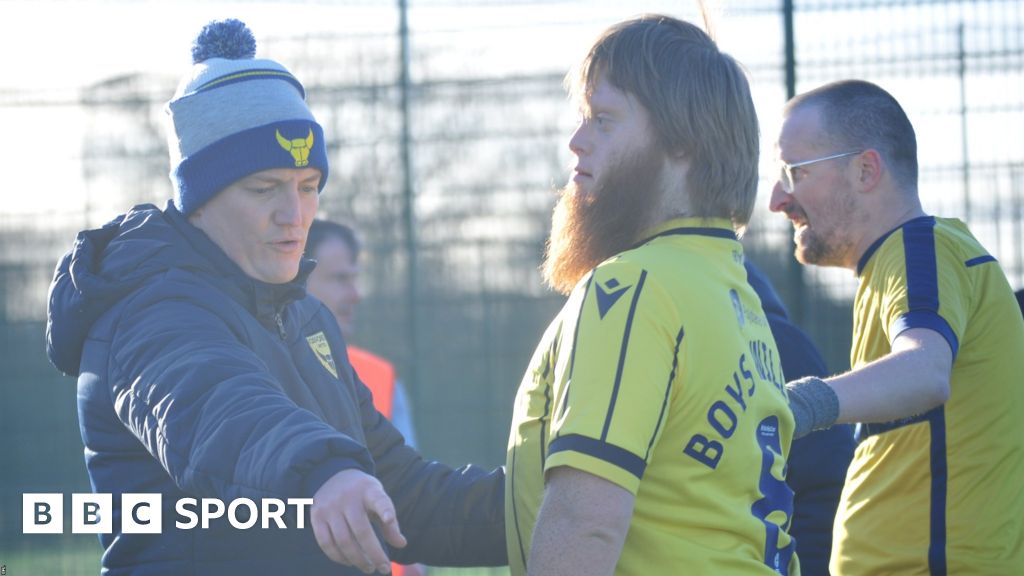 Oxford United's disability football team make debut - BBC Sport