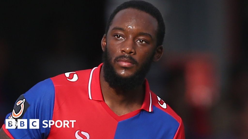 Shamir Mullings and Botti Biabi: Macclesfield sign strikers - BBC Sport