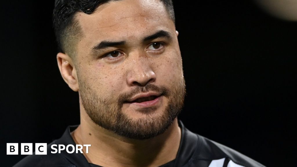 Peta Hiku: Hull KR sign New Zealand international on three-year ...