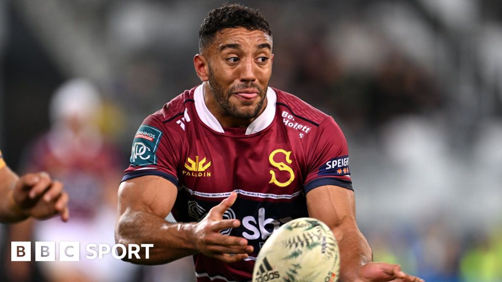 Gabriel Hamer-Webb: Cardiff sign former Bath wing as injury cover - BBC ...