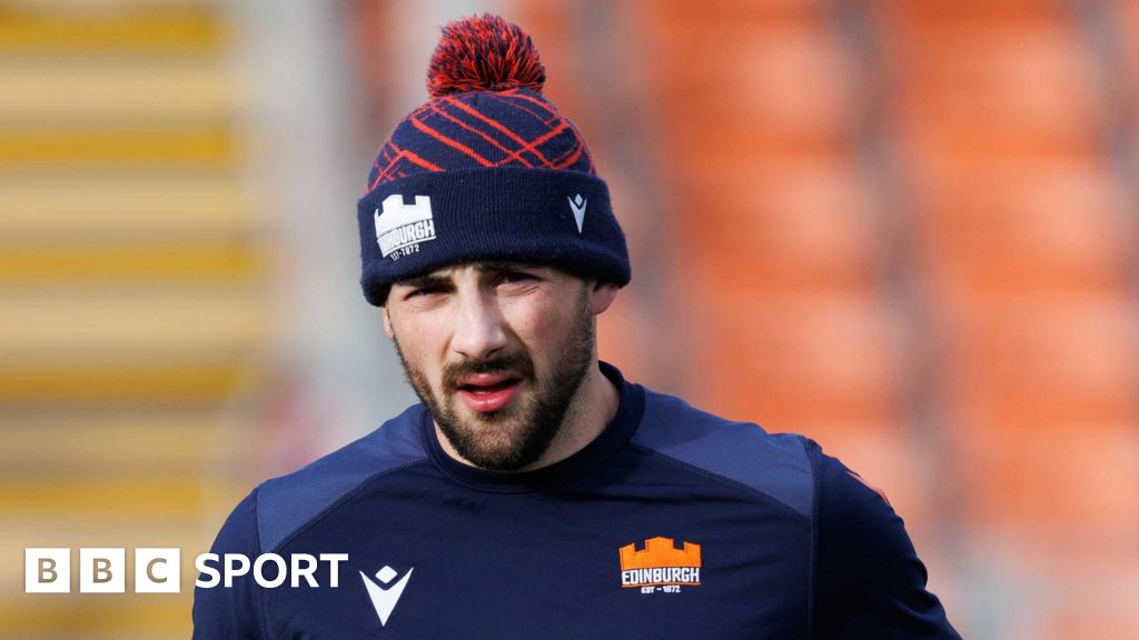 Charlie Shiel signs a one-year extension with Edinburgh - BBC Sport