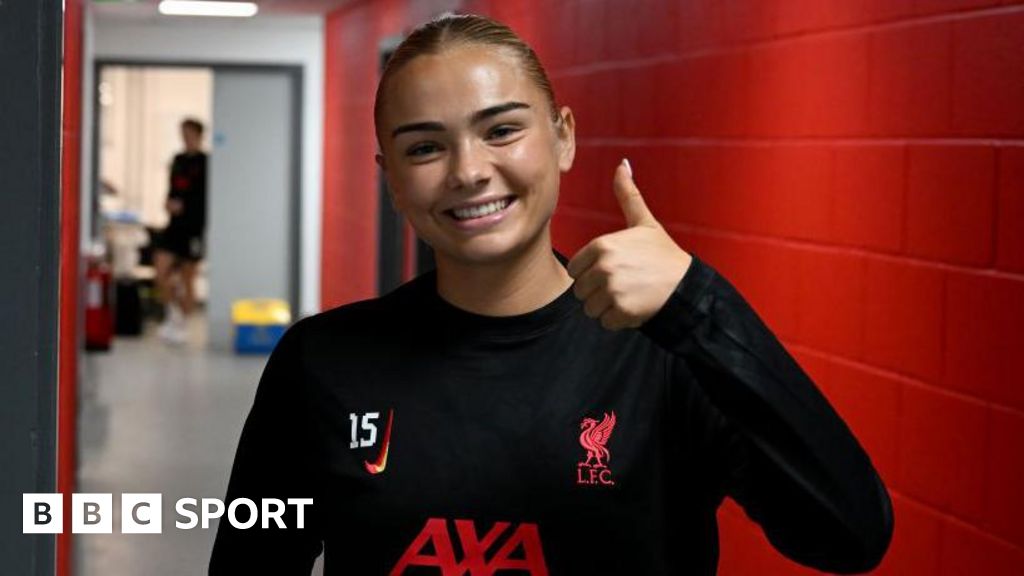 Sofie Lundgaard: New contract is 'dream come true' - BBC Sport