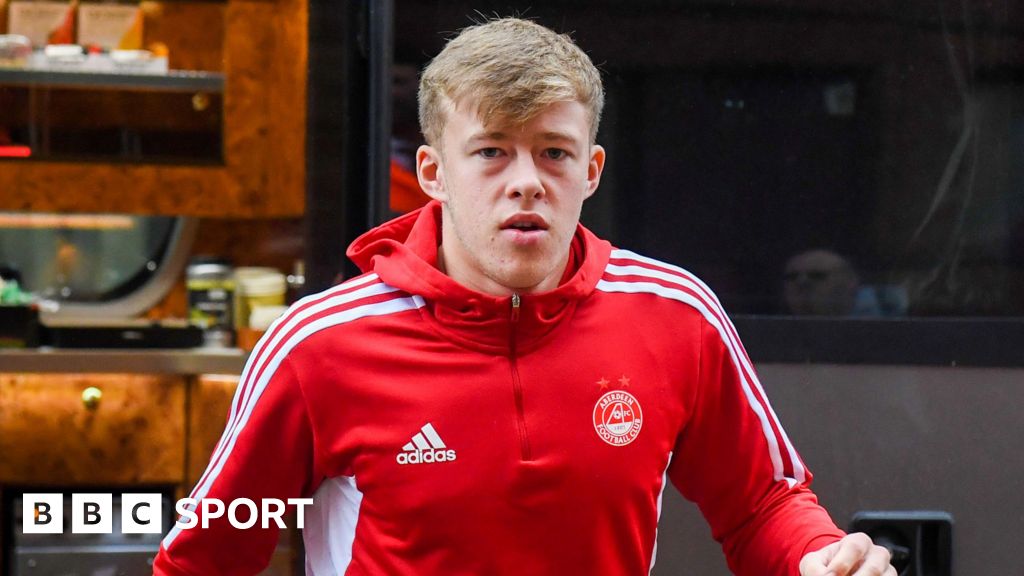 T﻿ierney in for Motherwell; two changes for Aberdeen - BBC Sport