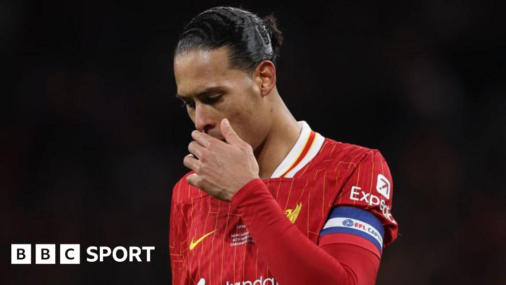 Liverpool: Van Dijk looks to future after Carabao Cup defeat - BBC Sport