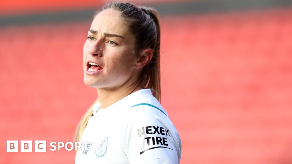 Janine Beckie: Manchester City's Canadian forward completes move to ...