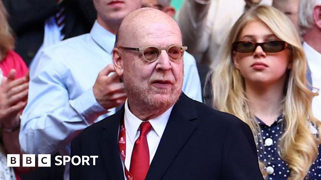 Avram Glazer to attend pre-season game against Arsenal - BBC Sport