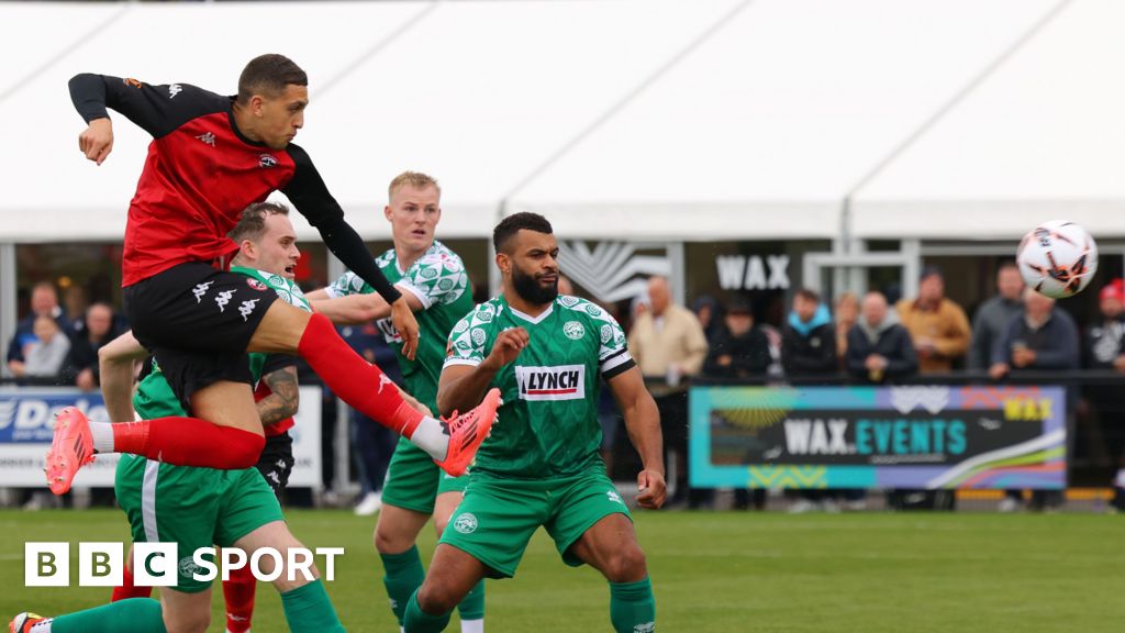 Truro City 'fantastic' in 1-0 Hemel Hempstead Town win - BBC Sport