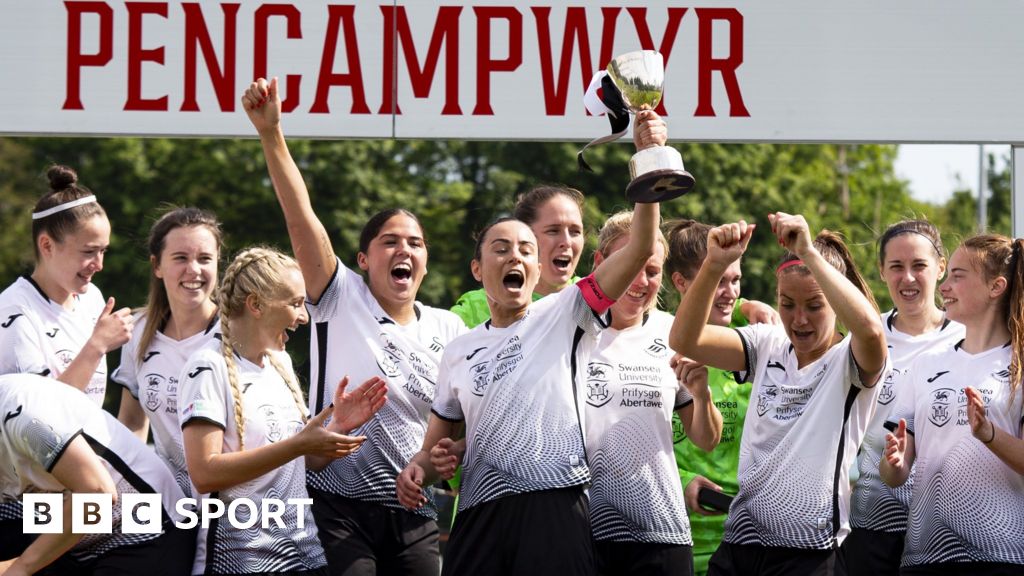 Adran Leagues: A new era begins for Welsh women's football - BBC Sport