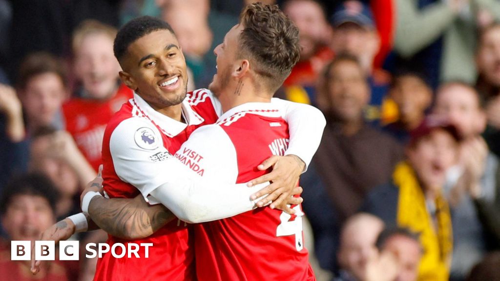 Arsenal: 'Gunners have room for growth' - Kevin Campbell - BBC Sport