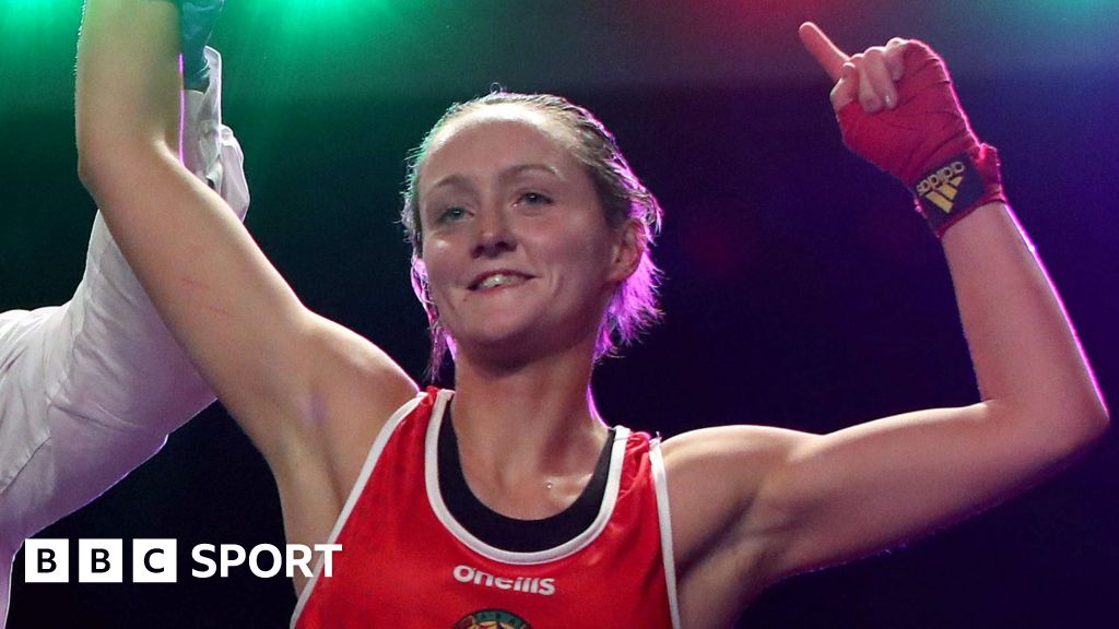 World Women's Championship: Ireland's Ceire Smith reaches last 16 in ...