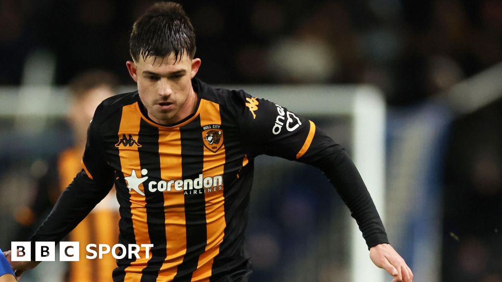 James Furlong: AFC Wimbledon sign Hull City defender on season-long ...