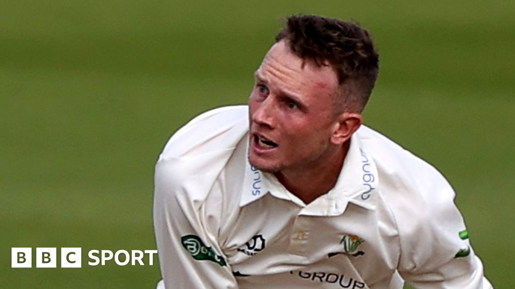 Tom Bevan: Batter earns first full Glamorgan contract - BBC Sport