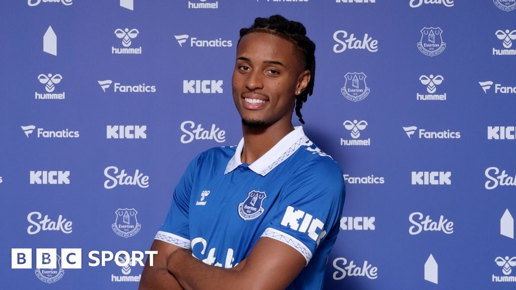 Youssef Chermiti: Everton sign Sporting Lisbon striker in £15m deal ...