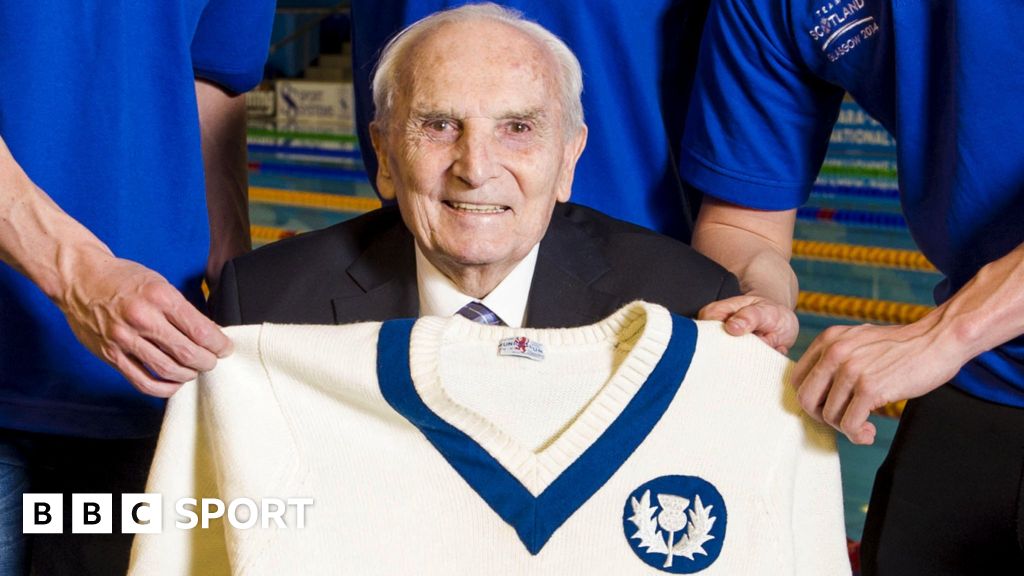 Sir Peter Heatly, former Scottish diver, dies aged 91 - BBC Sport