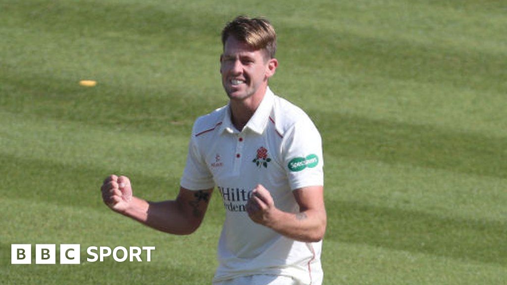 County Championship: Tom Bailey and Danny Lamb put Lancashire on top ...