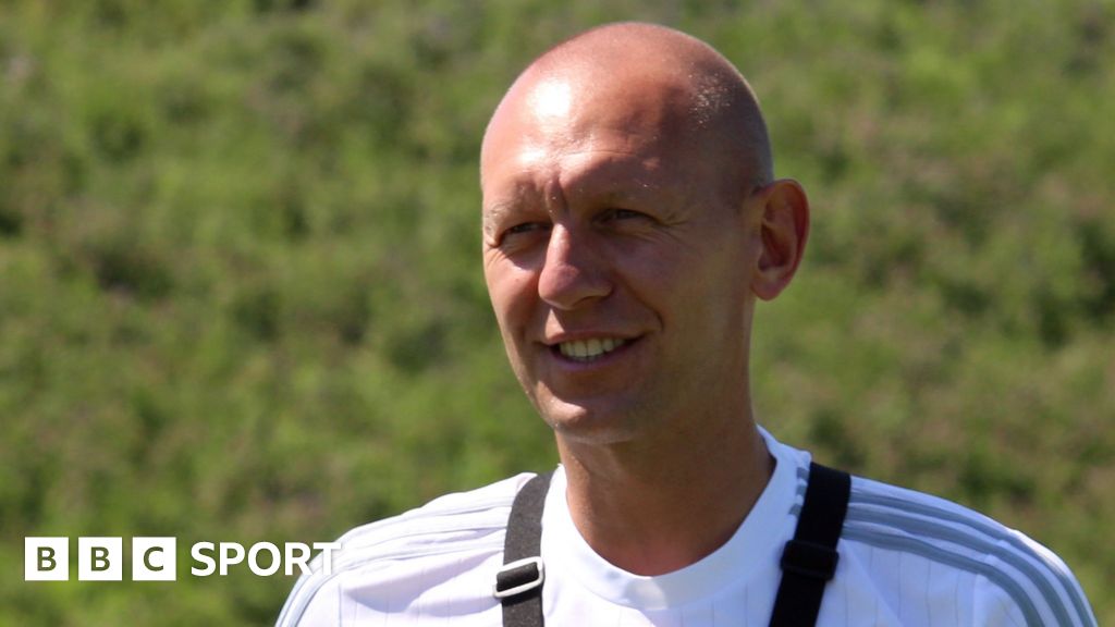 Goalkeeping coach Adrian Tucker returns to Swansea - BBC Sport