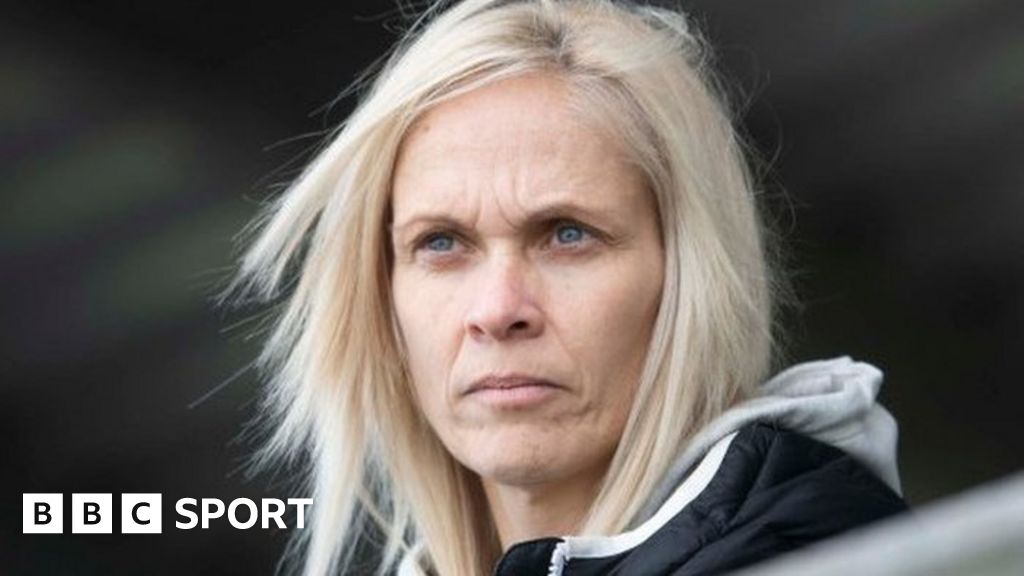 Scotland: Shelley Kerr steps down as head coach of national side - BBC ...