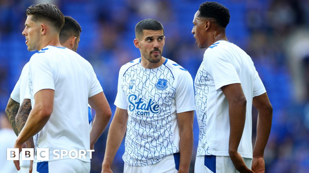 Wolves: Conor Coady to return after Everton loan spell - BBC Sport