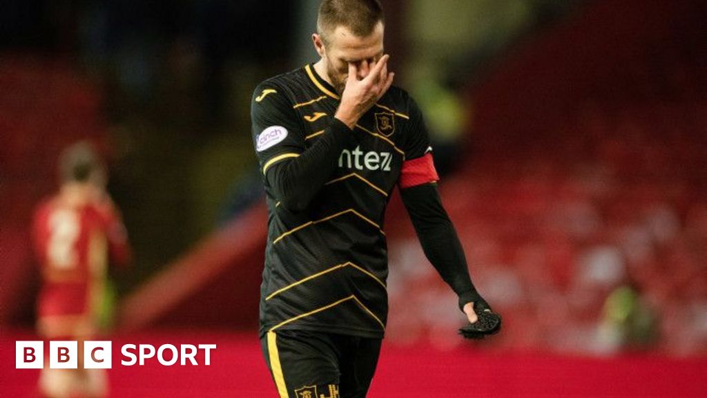 'Not time to panic', says Devlin - BBC Sport