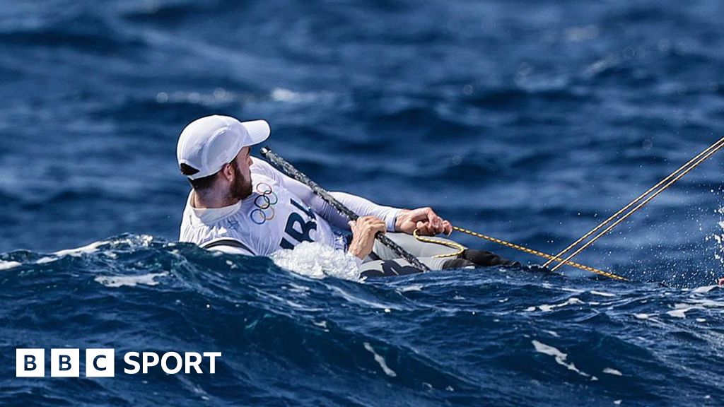 Lynch up to 10th place in men's dinghy - BBC Sport