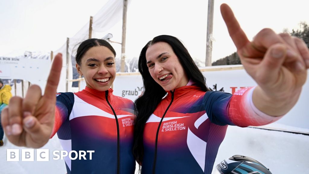 Europa Cup: Adele Nicoll and Kya Placide win bobsleigh gold - BBC Sport