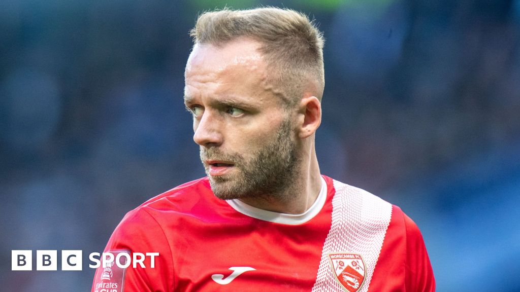 Ryan McLaughlin: The life of a free agent footballer - BBC Sport