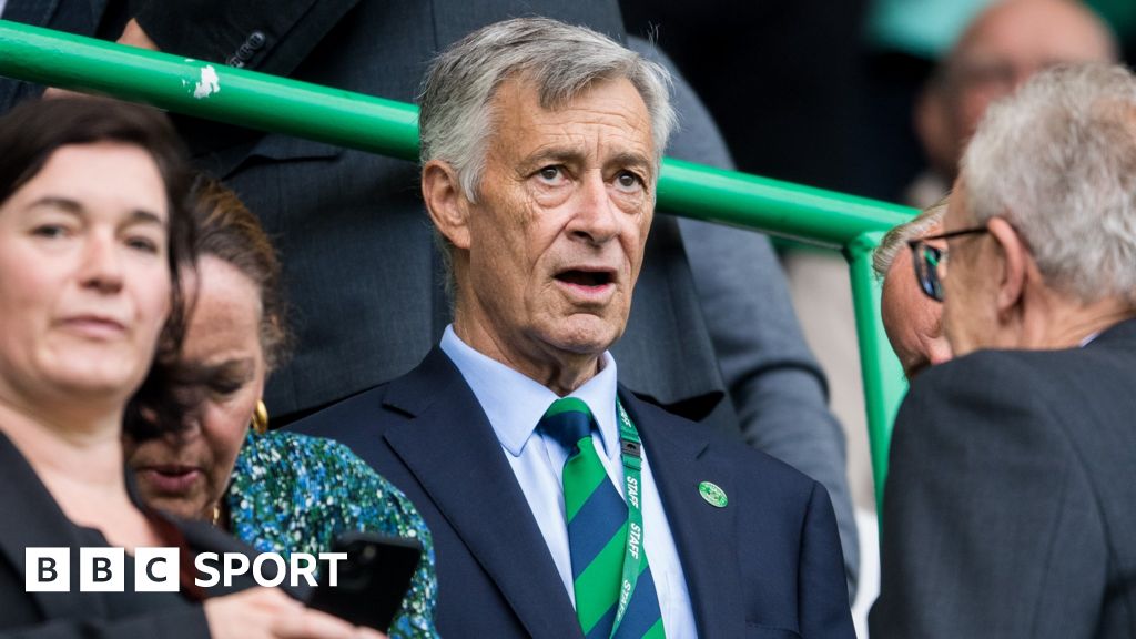 Ron Gordon: Hibernian owner dies aged 68 after cancer disclosure - BBC ...