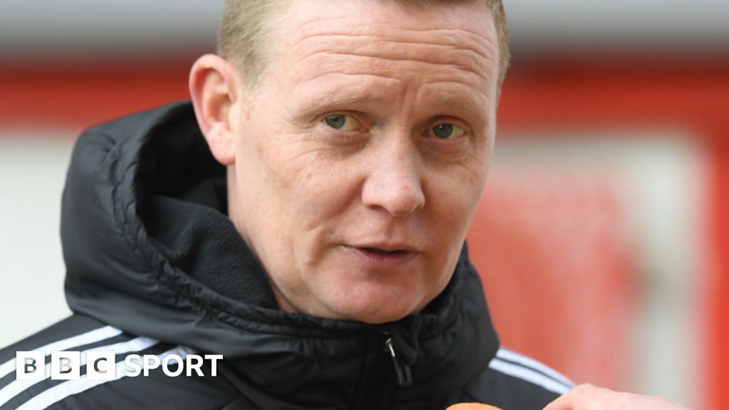 Robson on the Dons job, Duk's talents & chasing third place - BBC Sport