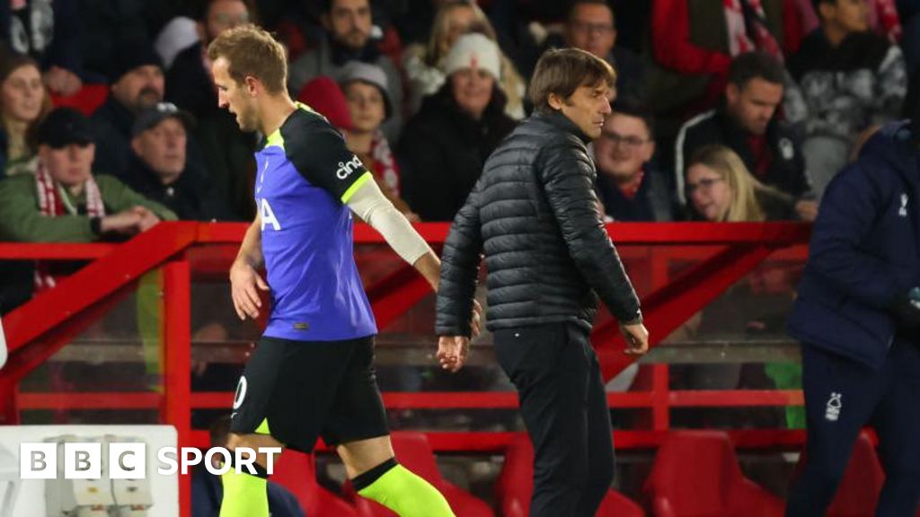 We’ve got to refresh the players' - Southgate - BBC Sport