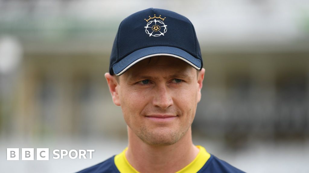 Nick Gubbins: Hampshire hand new contract to batter - BBC Sport