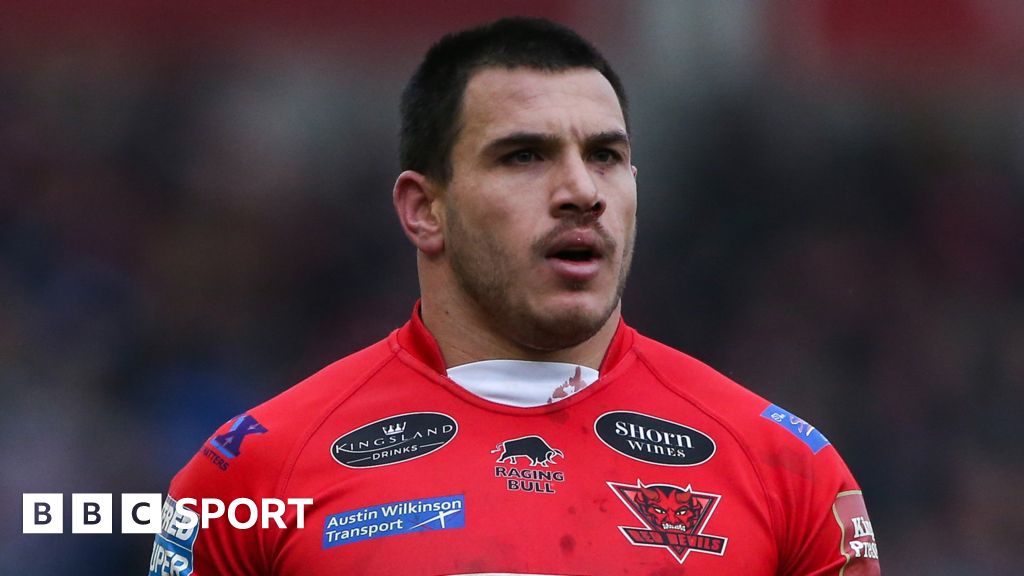 Justin Carney joins Hull KR from Salford Red Devils, who sign James ...