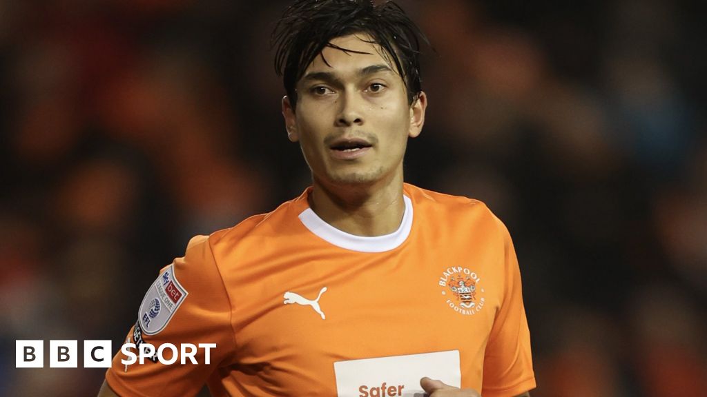 Kenny Dougall: Blackpool midfielder joins Thai side Buriram United ...