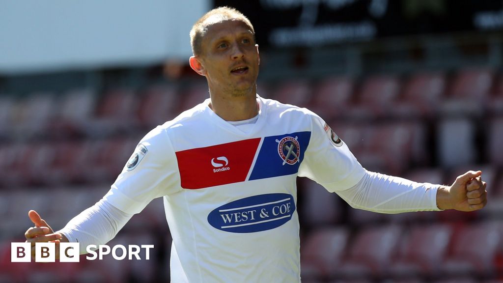 Paul Benson: Boreham Wood sign former Dagenham & Redbridge striker ...