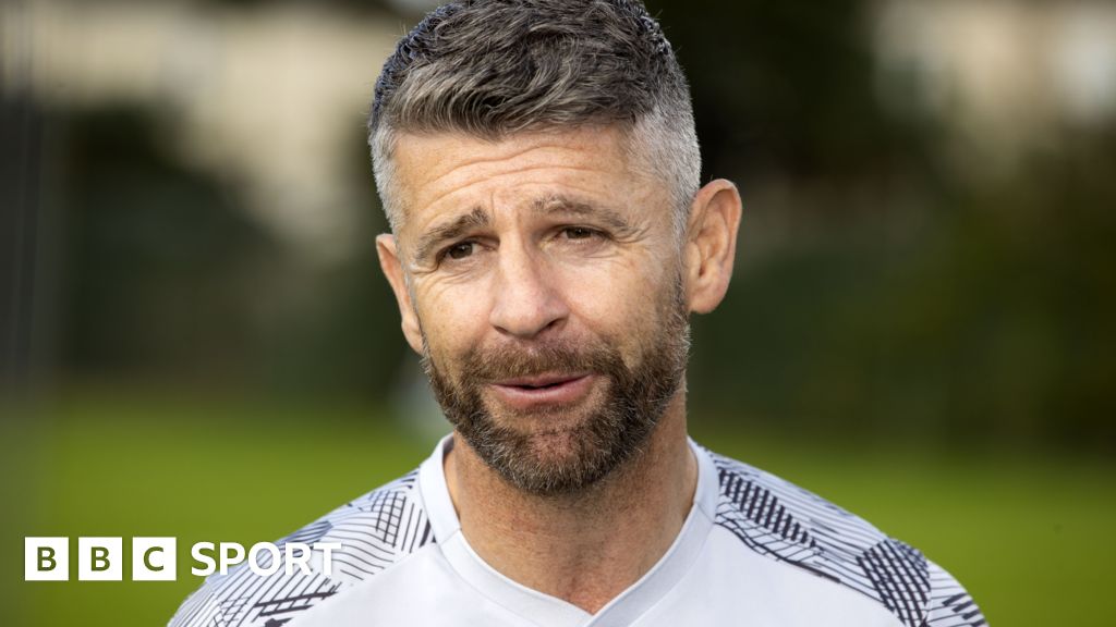 Robinson wants to 'expose' new-look Dundee - BBC Sport