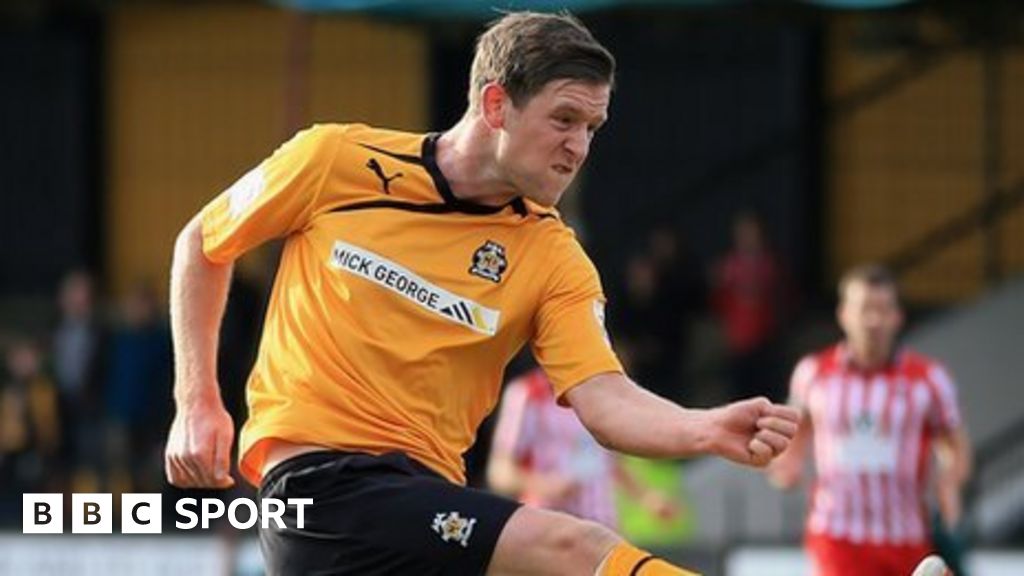 Adam Cunnington: Woking sign Ebbsfleet striker on loan - BBC Sport