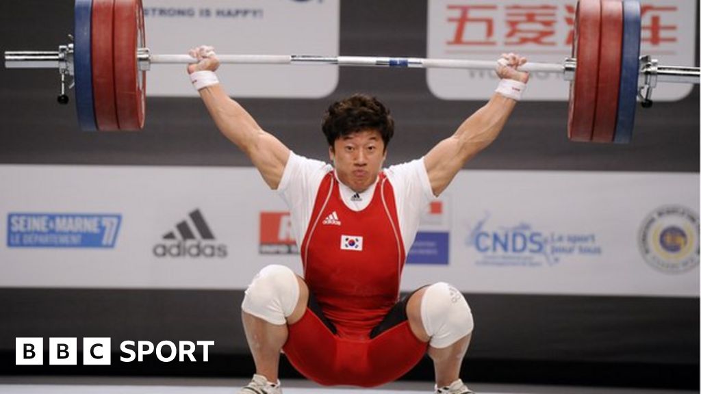 South Korea ban Sa Jae-Hyouk for punch on Hwang Woo-Man - BBC Sport