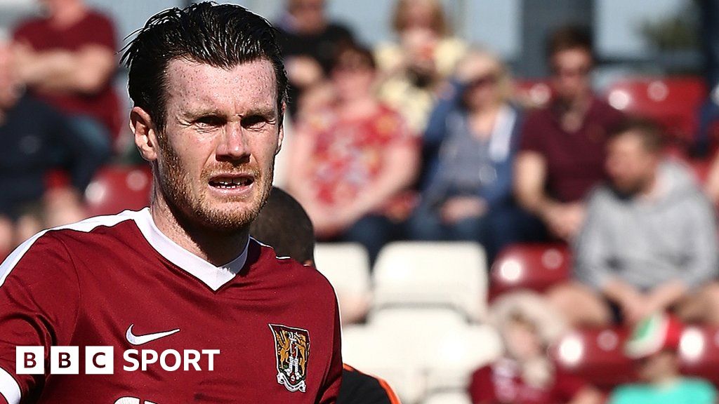 Zander Diamond: Mansfield Town sign ex-Northampton defender - BBC Sport