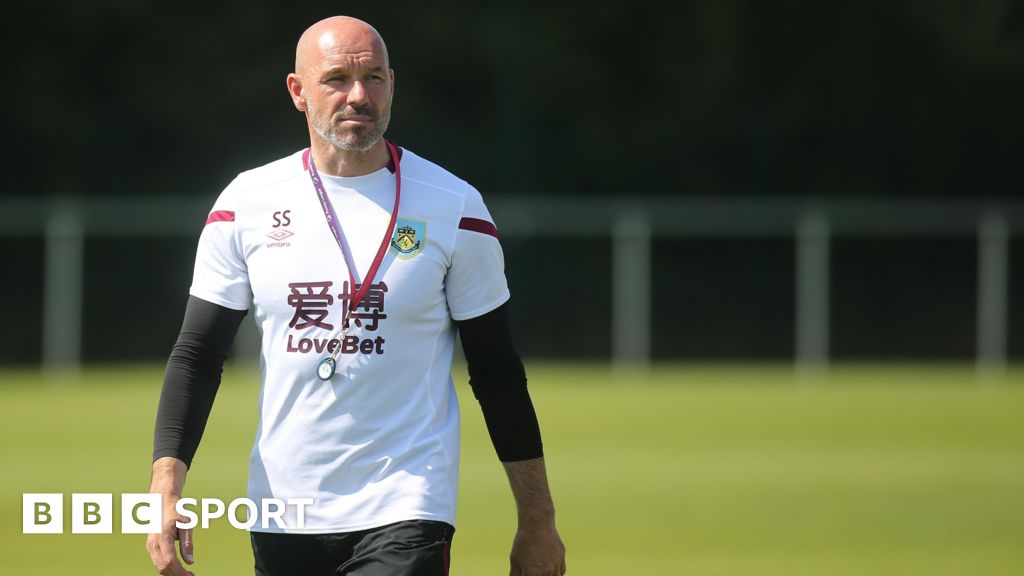 Steve Stone promoted to Burnley first-team coach - BBC Sport