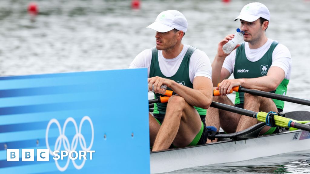 Olympics rowing: Doyle and Lynch win bronze in Paris - BBC Sport