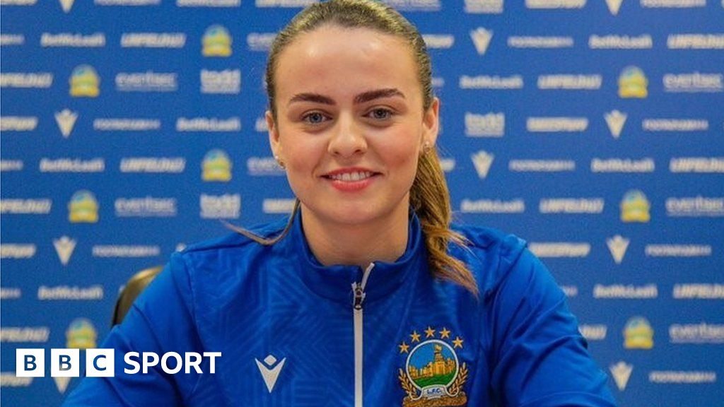 Alex Clarke: Linfield sign Armagh and Crossmaglen GAA player - BBC Sport